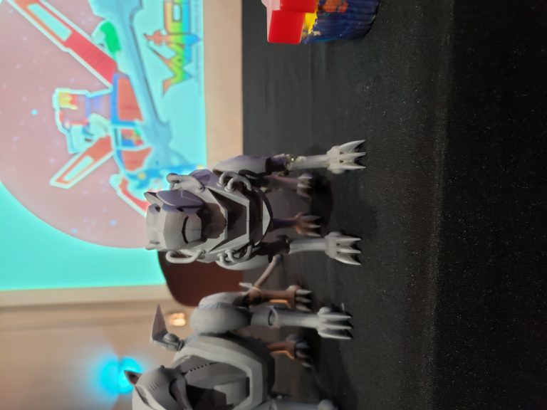 Voltron Force – Lions and Pilots and Bots… Dot Com!